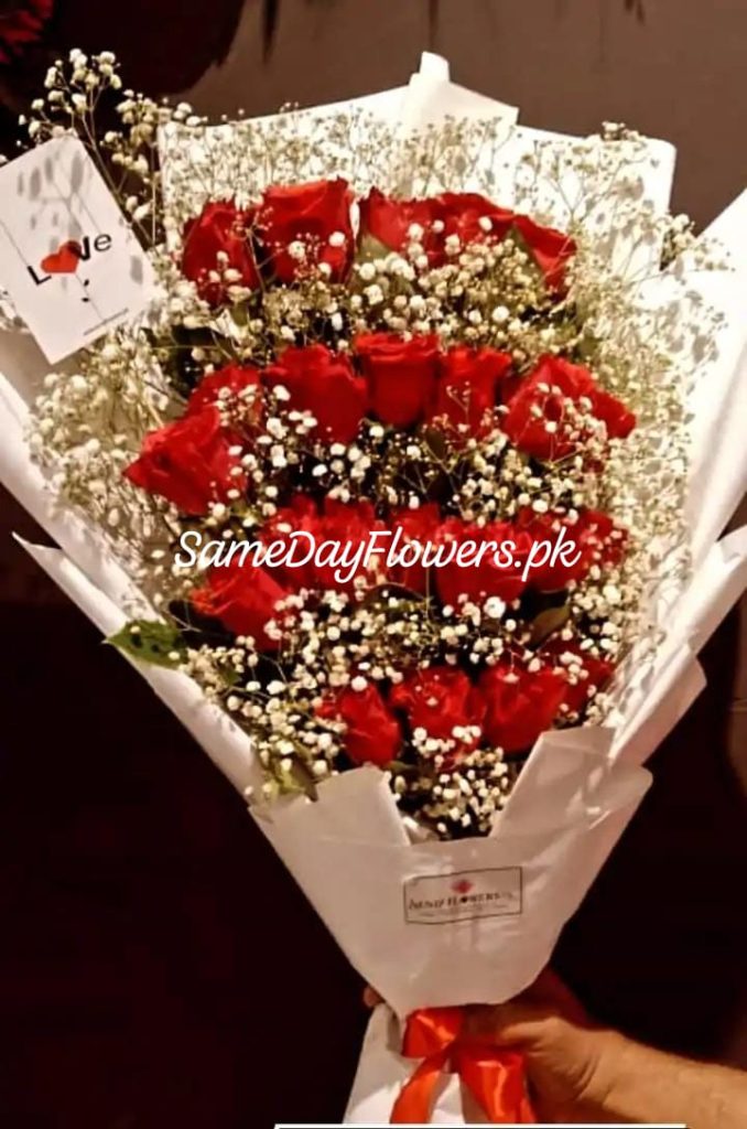 Layers of Premium Roses - Roses Bouquet Islamabad- Same Day Flowers