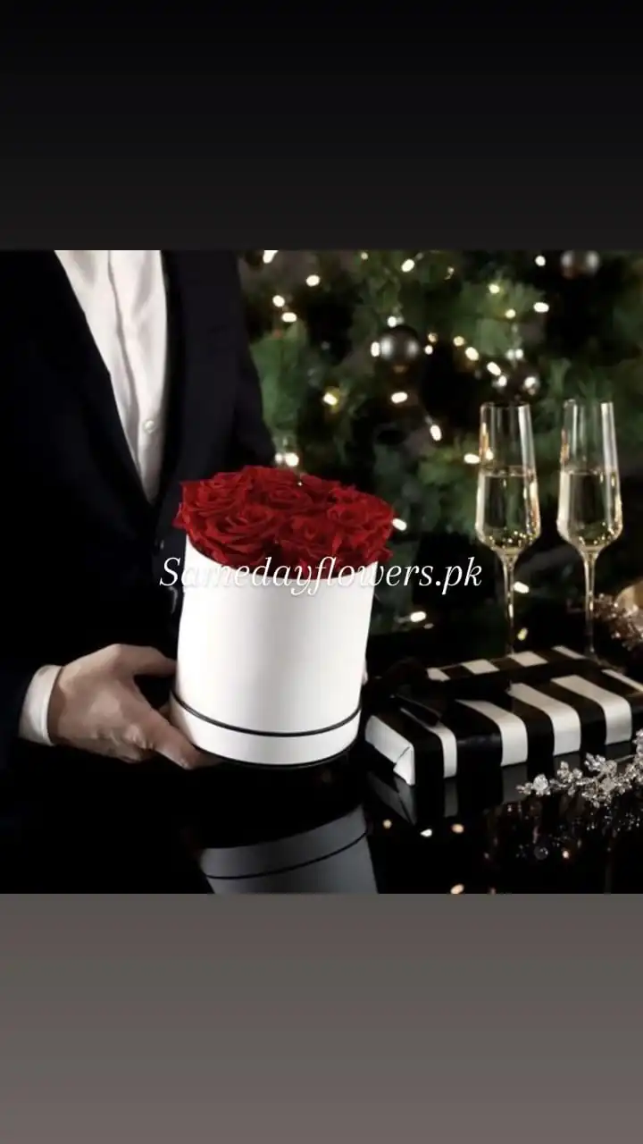 Rosette - Flowers Delivery Valentine's Day Lahore - Same Day Flowers
