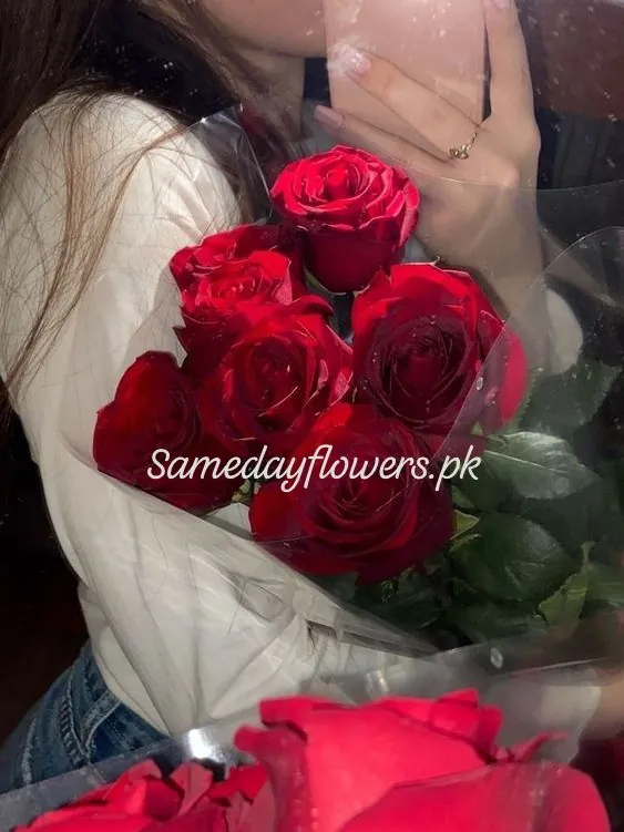 Buy Now 6 Imported Roses - Same Day Flowers