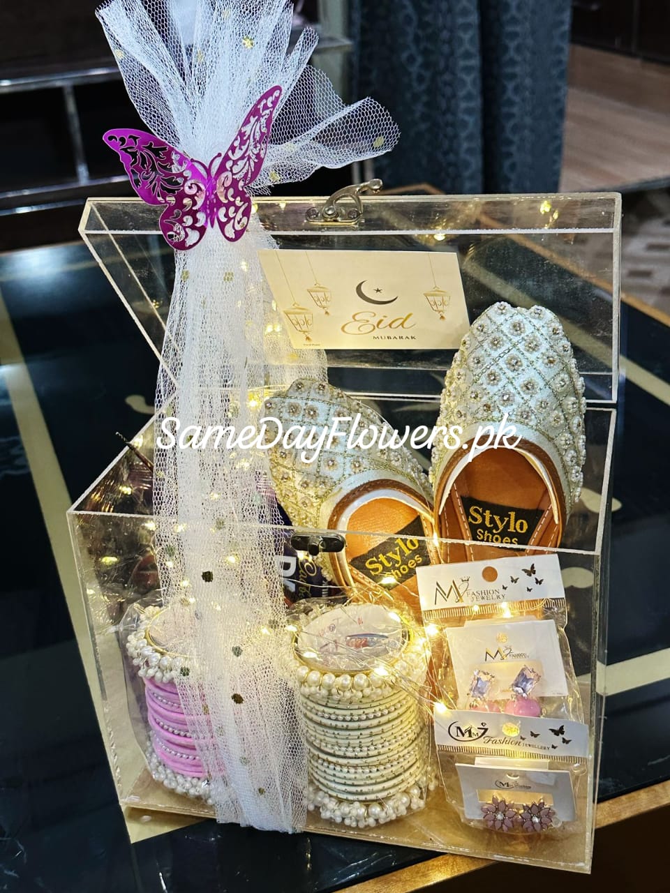 Send Eid Gifts To Pakistan Same Day Flowers